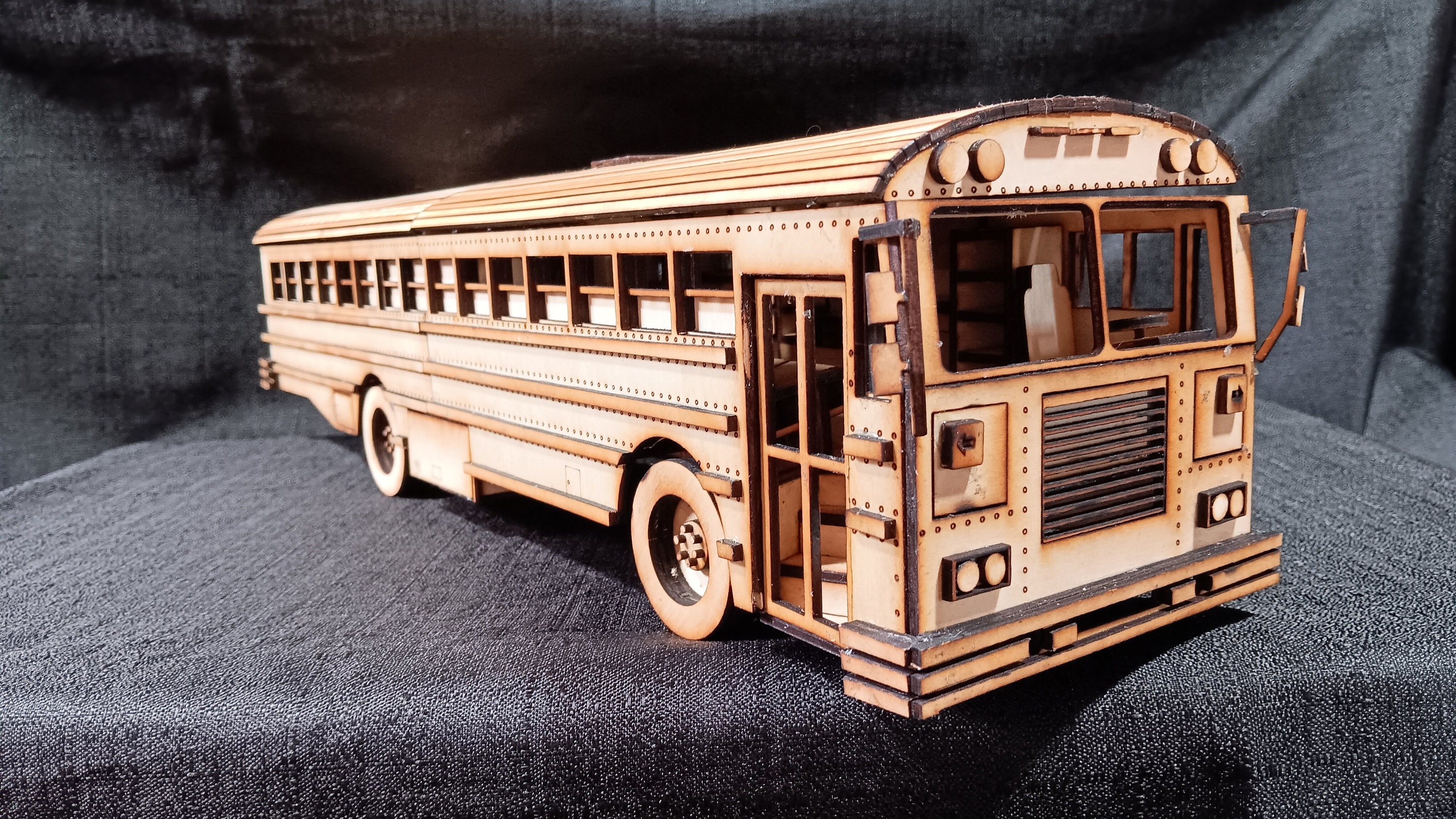 1:25 Scale 1989 International School Bus Skoolie Tiny Home RV ...