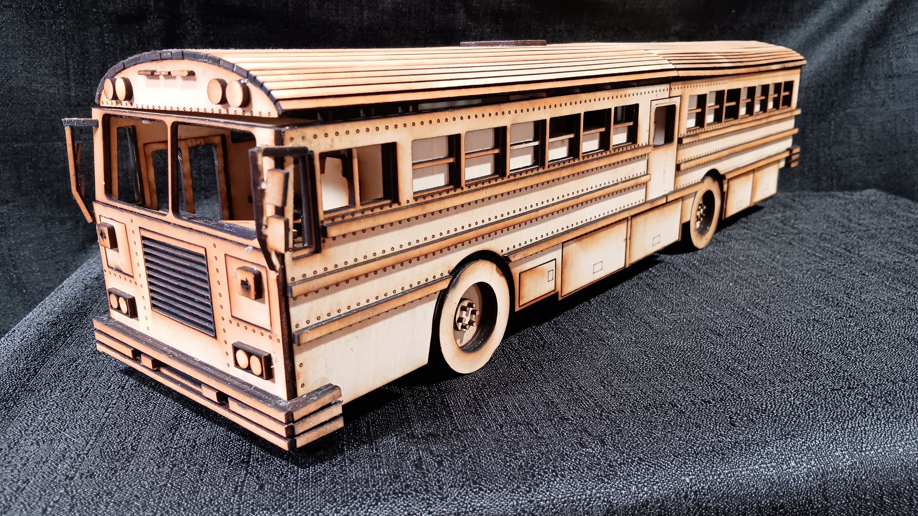 1:25 Scale 1989 International School Bus Skoolie Tiny Home RV ...