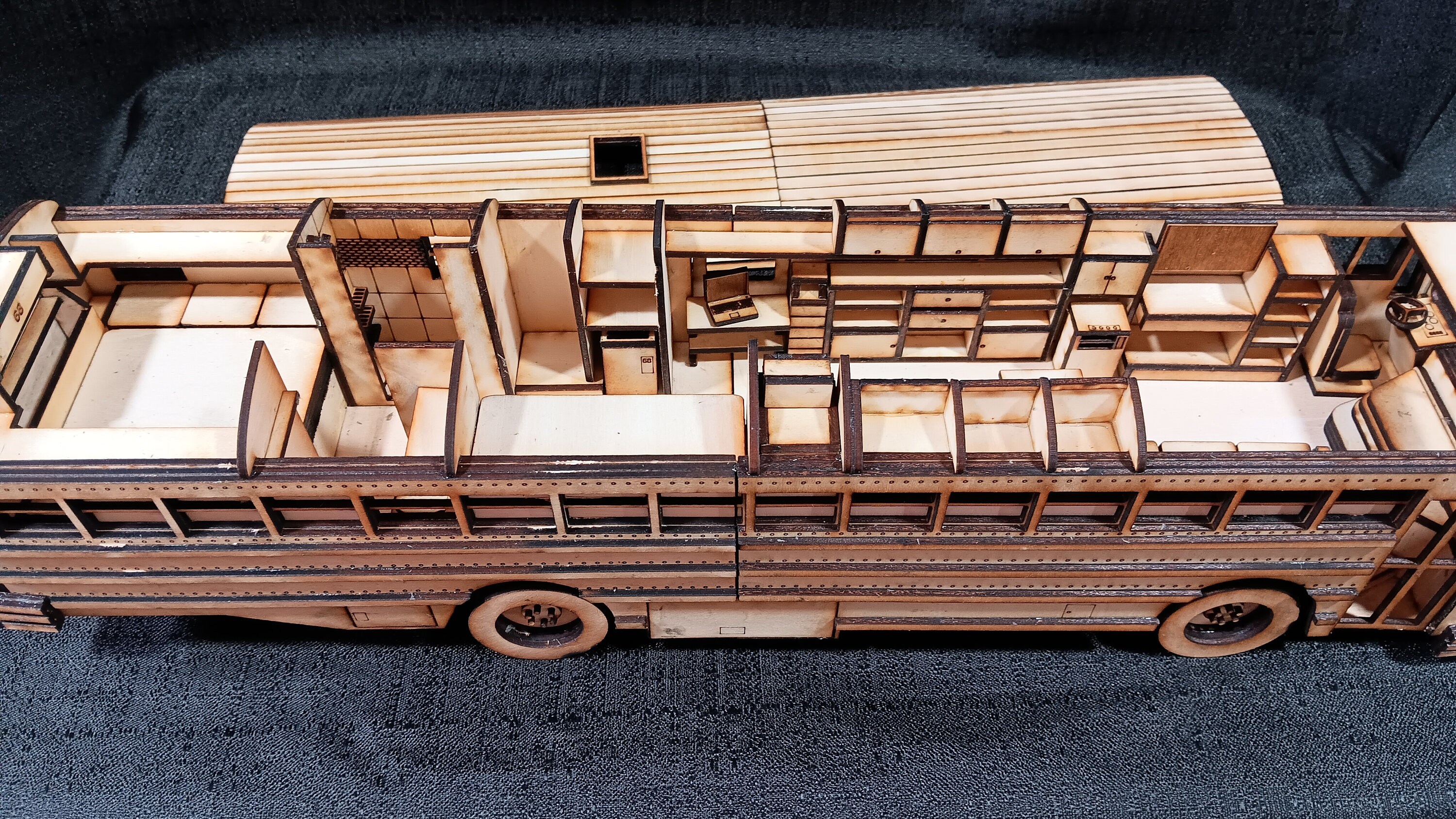 1:25 Scale 1989 International School Bus Skoolie Tiny Home RV ...