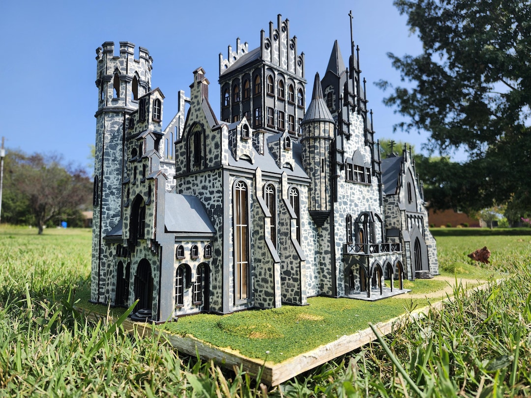 Laser Cut Gothic Castle Model SVG: 28mm Scale DIY Kit With Stonework ...