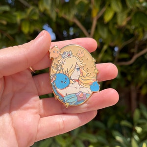 Super Mario Princesses Gold Enamel Pin - Etsy
