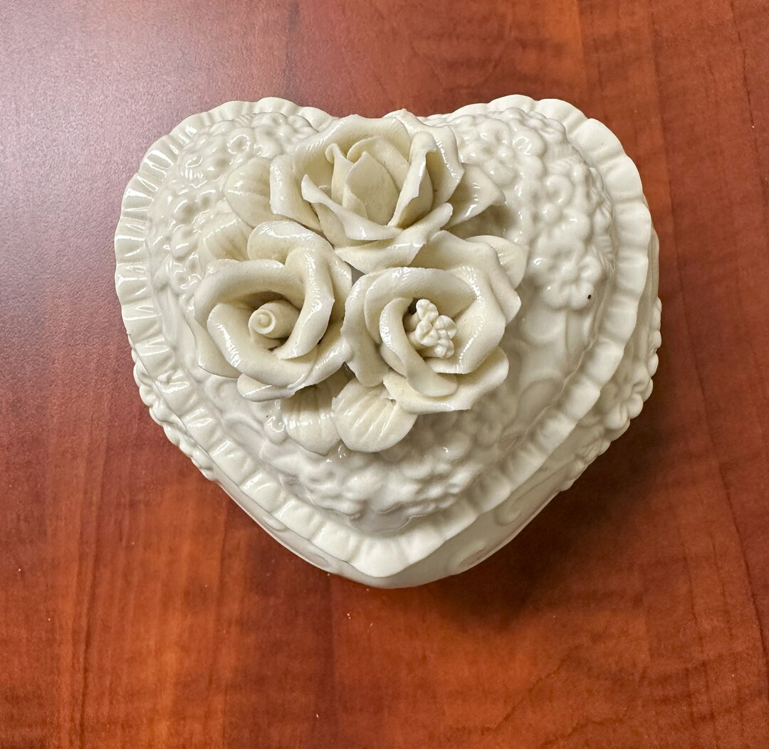 Heart Shaped Trinket Box With Roses - Etsy