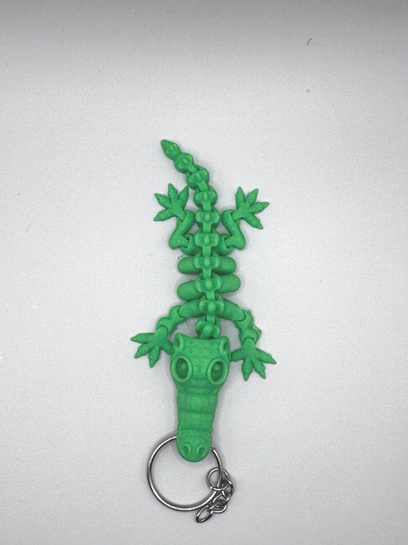 3D Printed Flexible Alligator Keychain – Fun & Articulated Design - Etsy