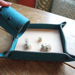 Felt Dice Cup and Tray Set for Yahtzee. Unique Tabletop Dice Gamers ...