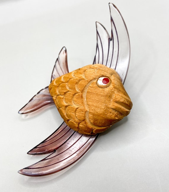 Vintage Carved Wood and Lucite Big Angel Fish Brooch … - Gem