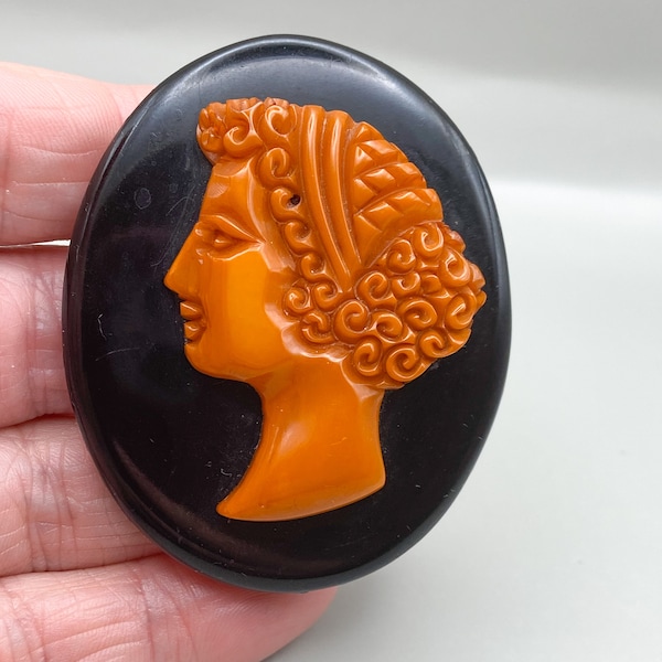 Bakelite Cameo - Etsy
