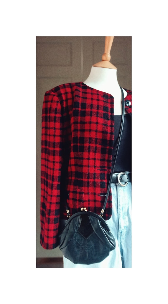 Jaeger red and black - Gem