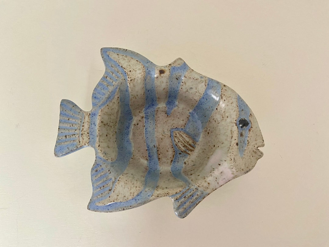 Tom Chamberlain Pottery Fish Bowl - Etsy