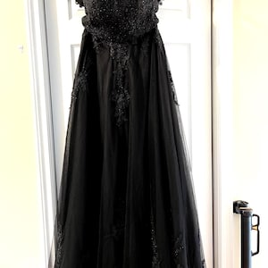 Dark Red Black Gothic off the Shoulder Open Back Bridal Ball Gown Black ...