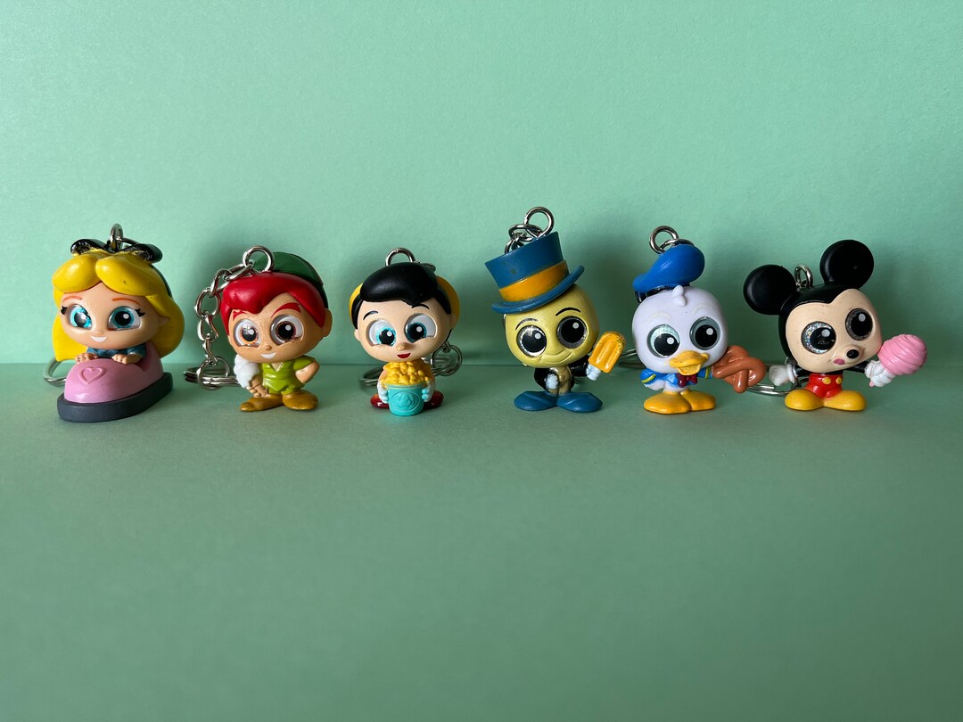 Amusement Getaway - Disney Doorable Keychains - Etsy