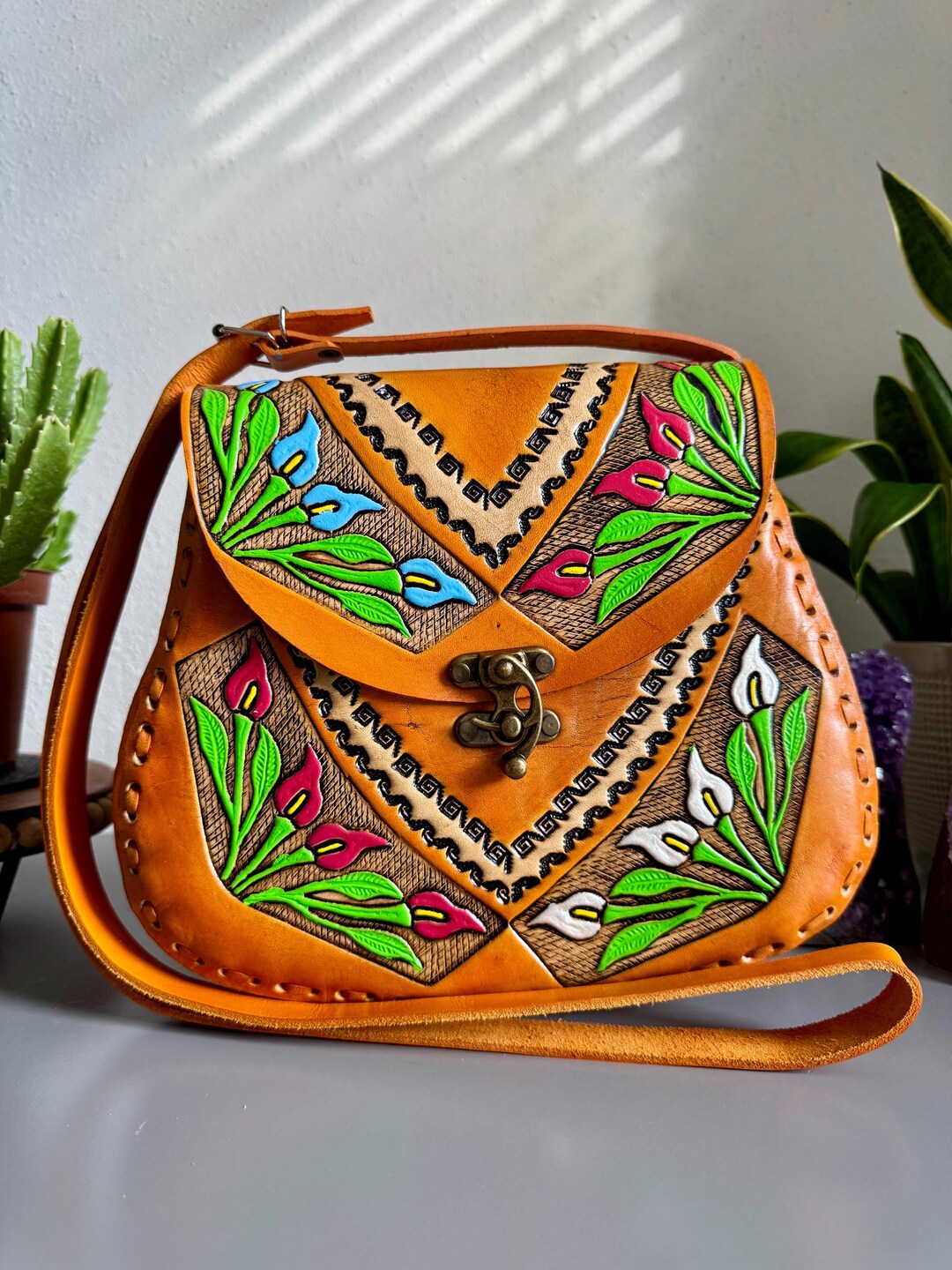 Large Leather Hand-tooled Embossed Mexican Peace Lily Floral Purse ...