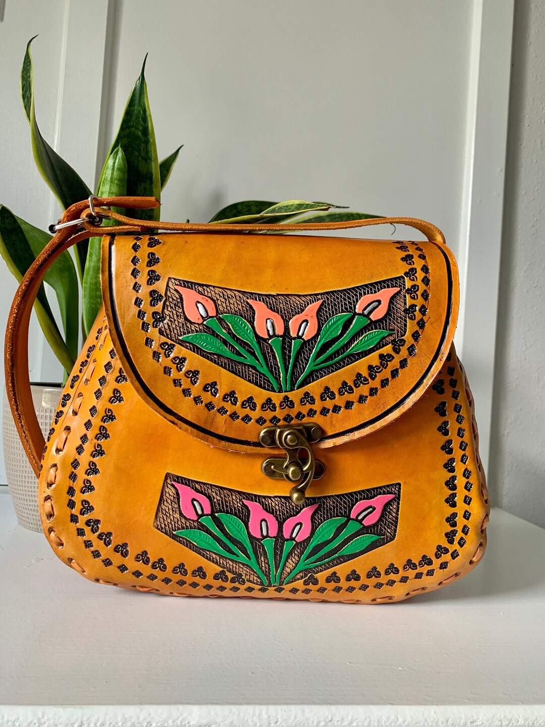 Large Leather Hand-tooled Embossed Mexican Peace Lily Floral Purse ...