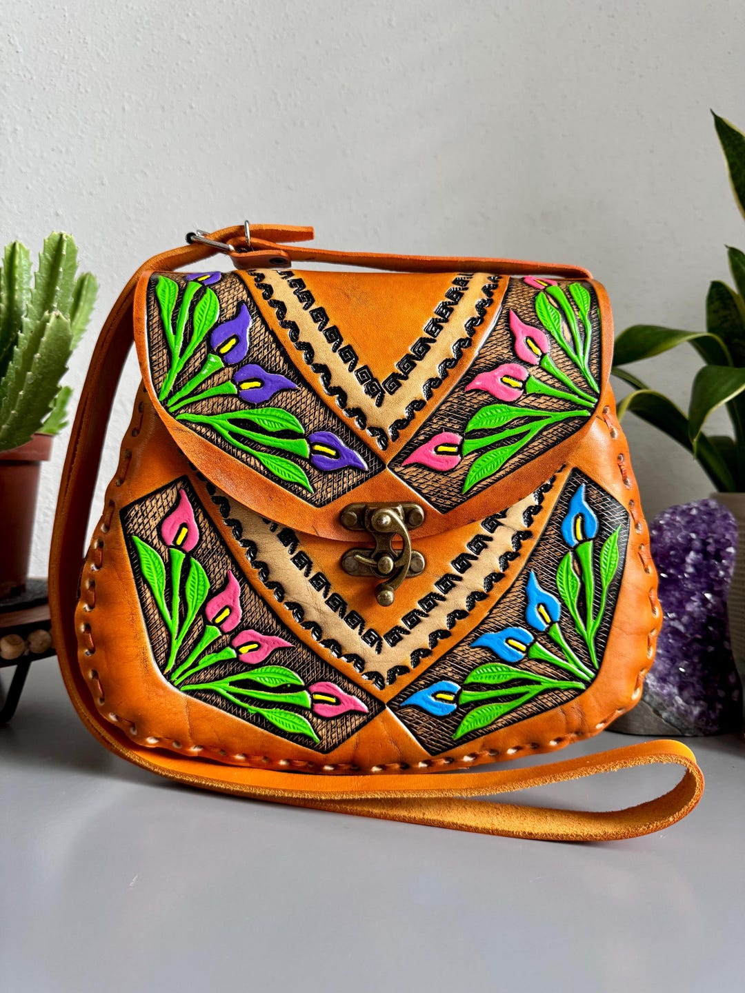 Large Leather Hand-tooled Embossed Mexican Peace Lily Floral Purse ...