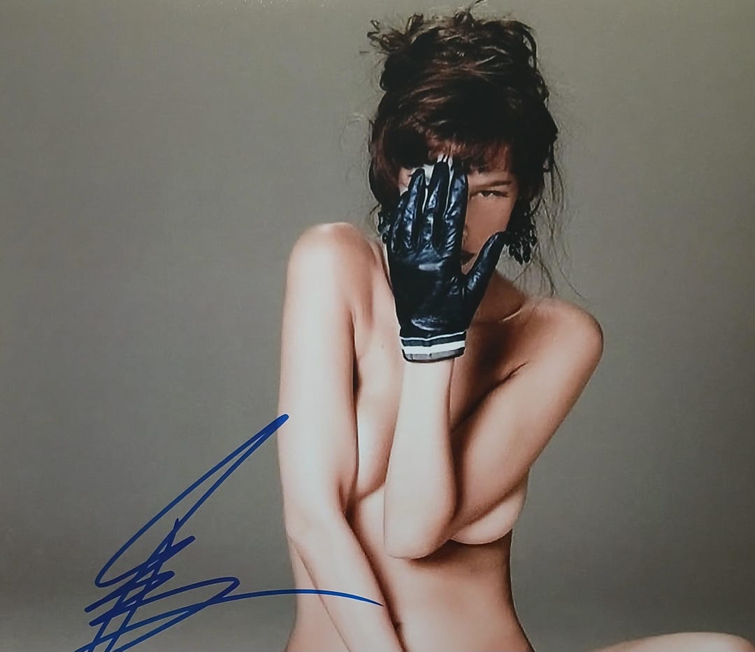 Paz De La Huerta Signed 8x10 Photo - Authentic Autograph W/ A1COA - Etsy