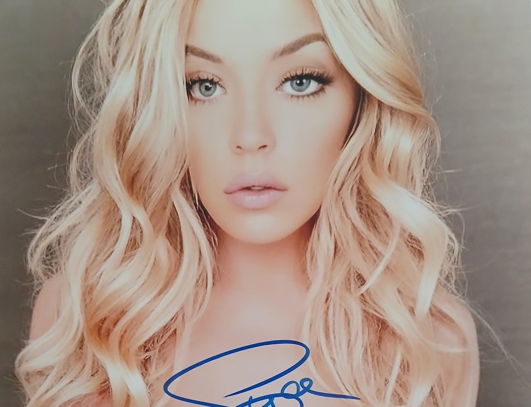 Sydney Sweeney Signed 8x10 Photo Authentic Autograph W/ A1COA - Etsy