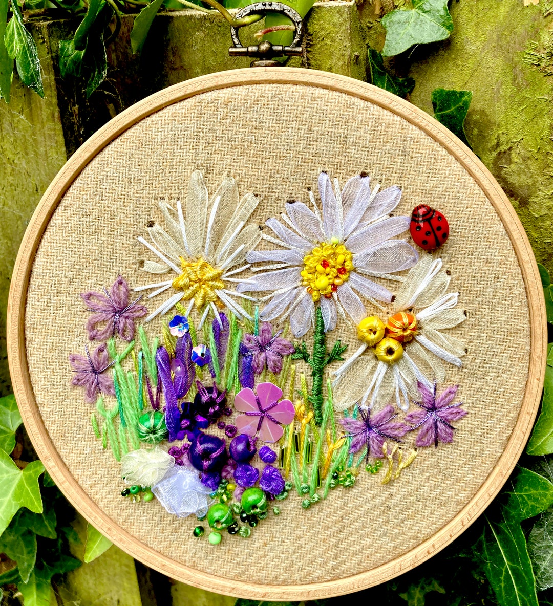Daisies & a Ladybird Embroidery Kit - Etsy