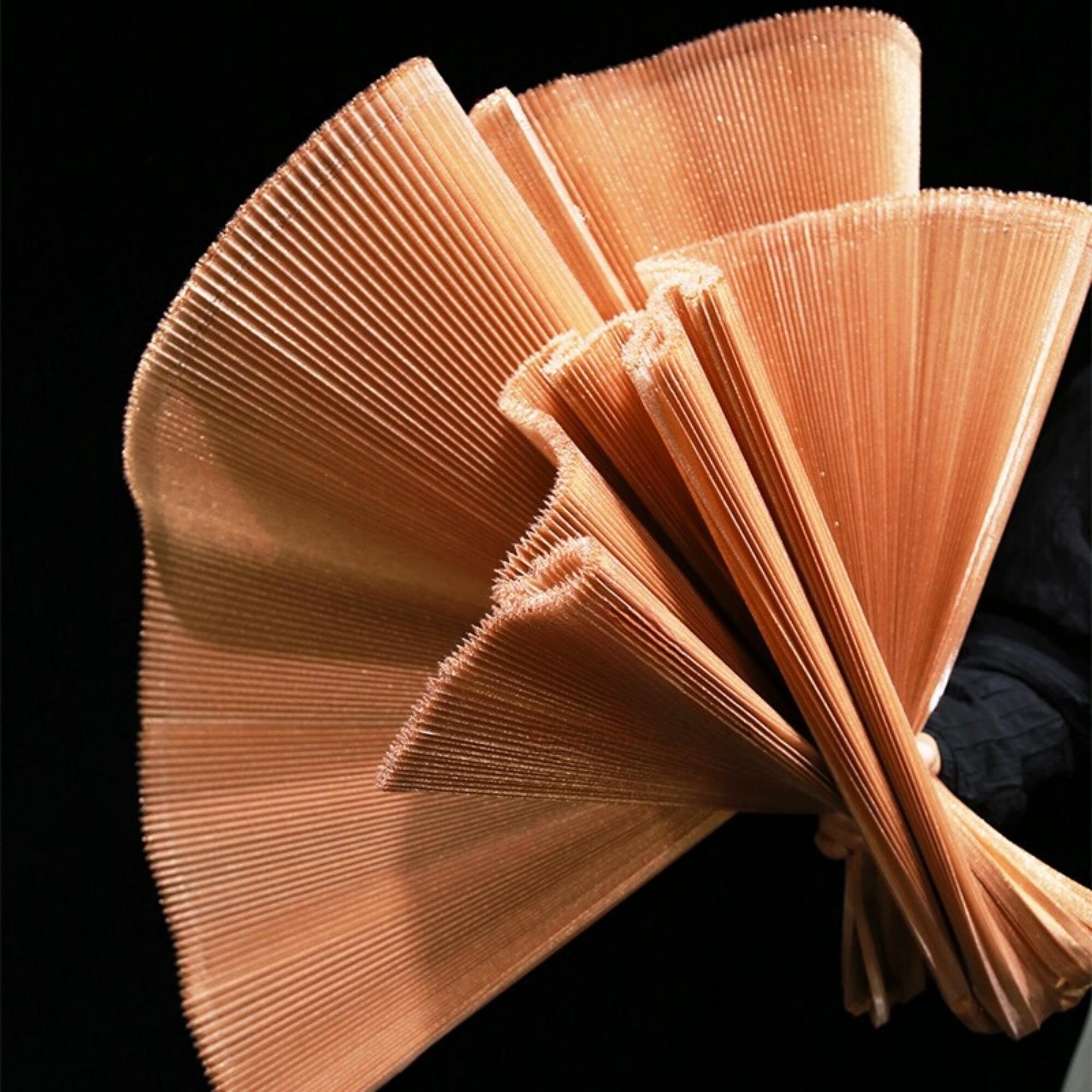 New Shiny Stiff Pleated Fabric,clothing Designer Fabric,dress,wedding ...