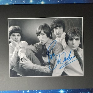 Roger Waters 8x10 Authentic Signed Photo With an 11x14 Frame Ready ...