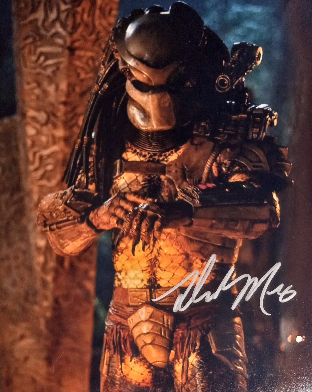 Derek Mears Authentic Signed 8x10 Photo W/ 3rd Party Authentication - Predators - Etsy