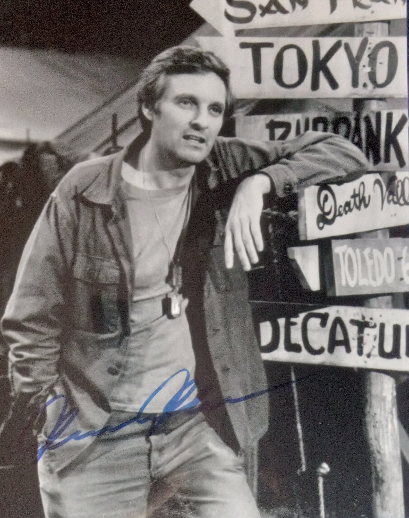 Alan Alda Authentic Signed 8x10 Photo W/ 3rd Party Authentication - M.A ...