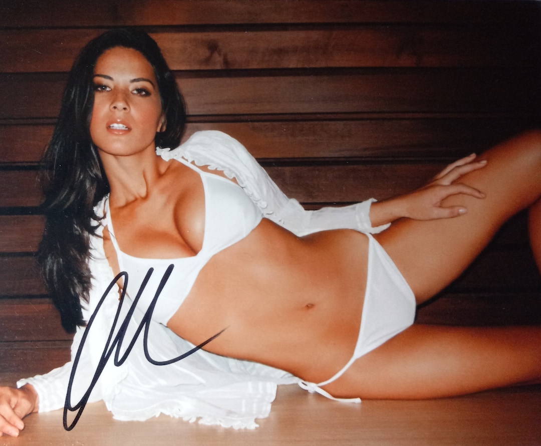 Olivia Munn Authentic Signed 8x10 Photo W/ Lighthouse COA - Etsy