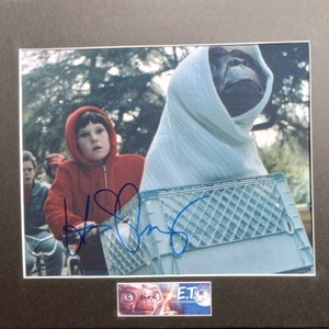 Henry Thomas Authentic Signed 8x10 Photo With Custom 11x14 Frame Ready ...