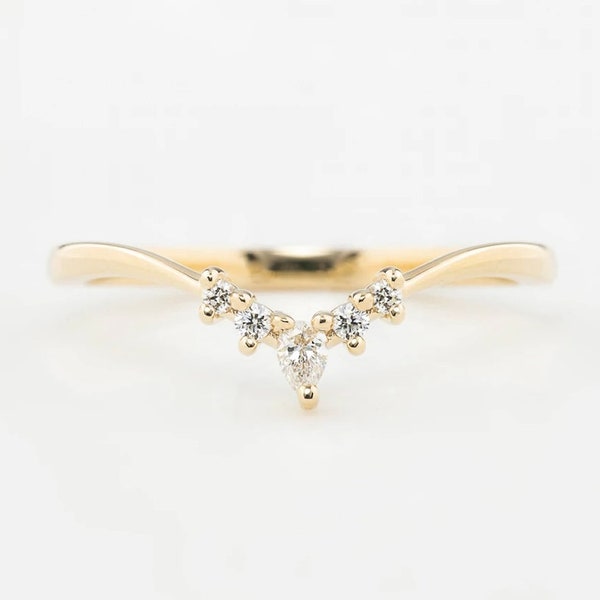 Tiara Ring - Etsy