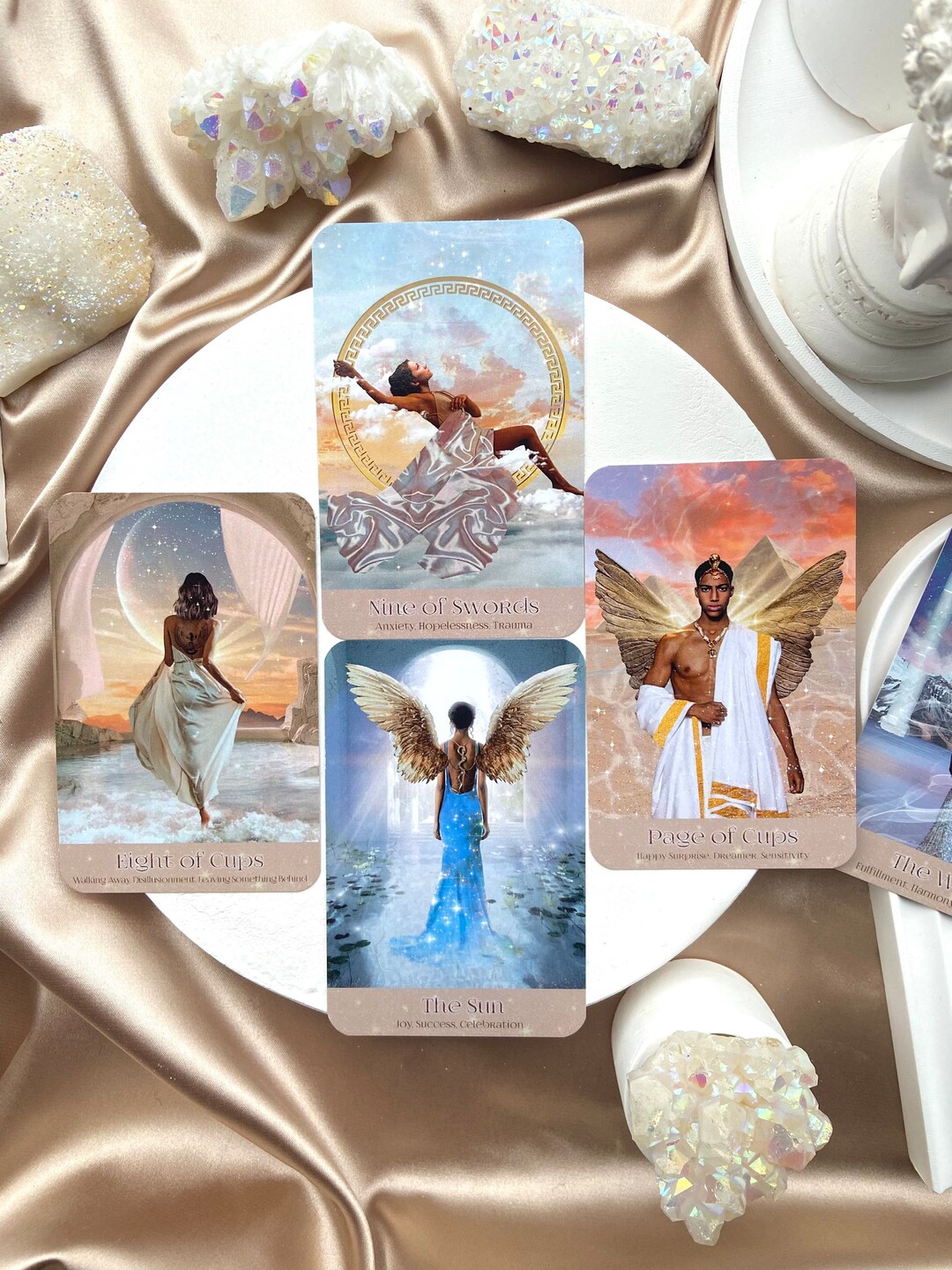 Hera Borderless Tarot Card Deck: 78 Cards, Guidebook & Pouch - Etsy