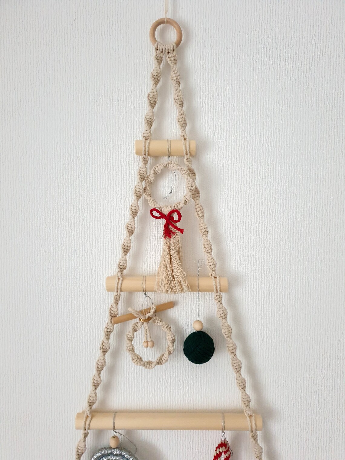 Large Macrame Christmas Tree With Festive Ornaments - Etsy