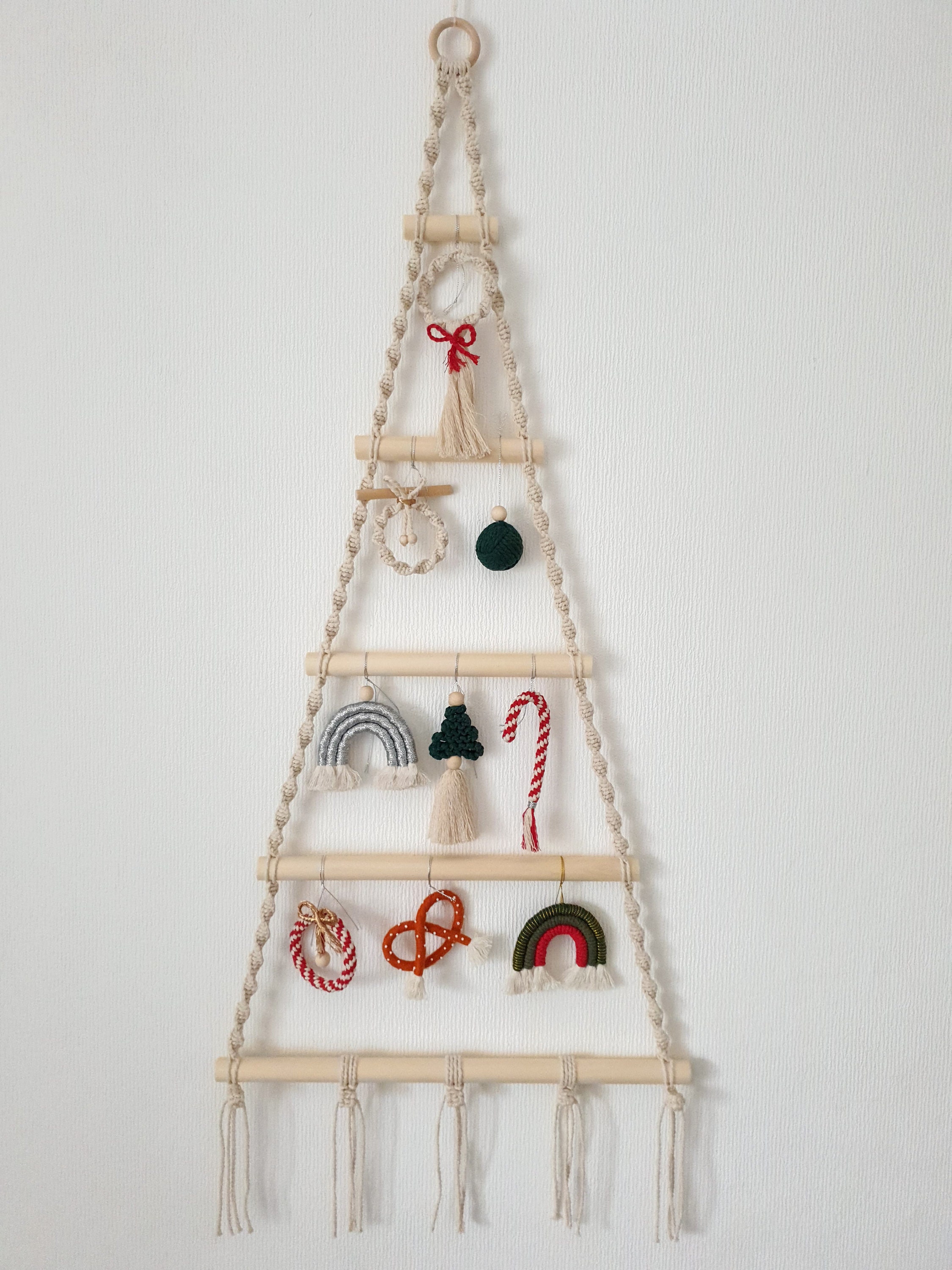 Large Macrame Christmas Tree With Festive Ornaments - Etsy