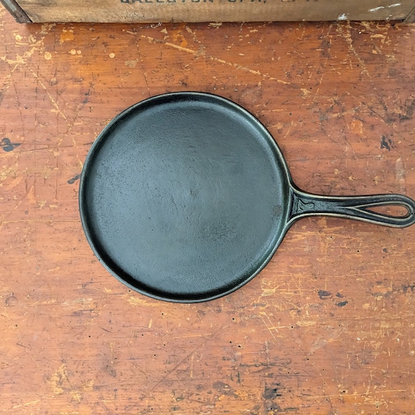 Antique Cast Iron Griddle - Etsy