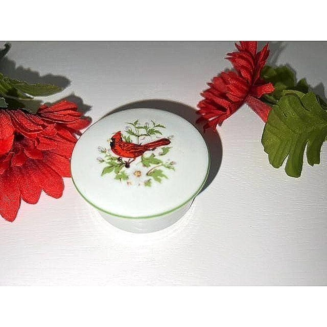 Vintage Ceramic Trinket Box From the Leart Tropical Birds Collection ...