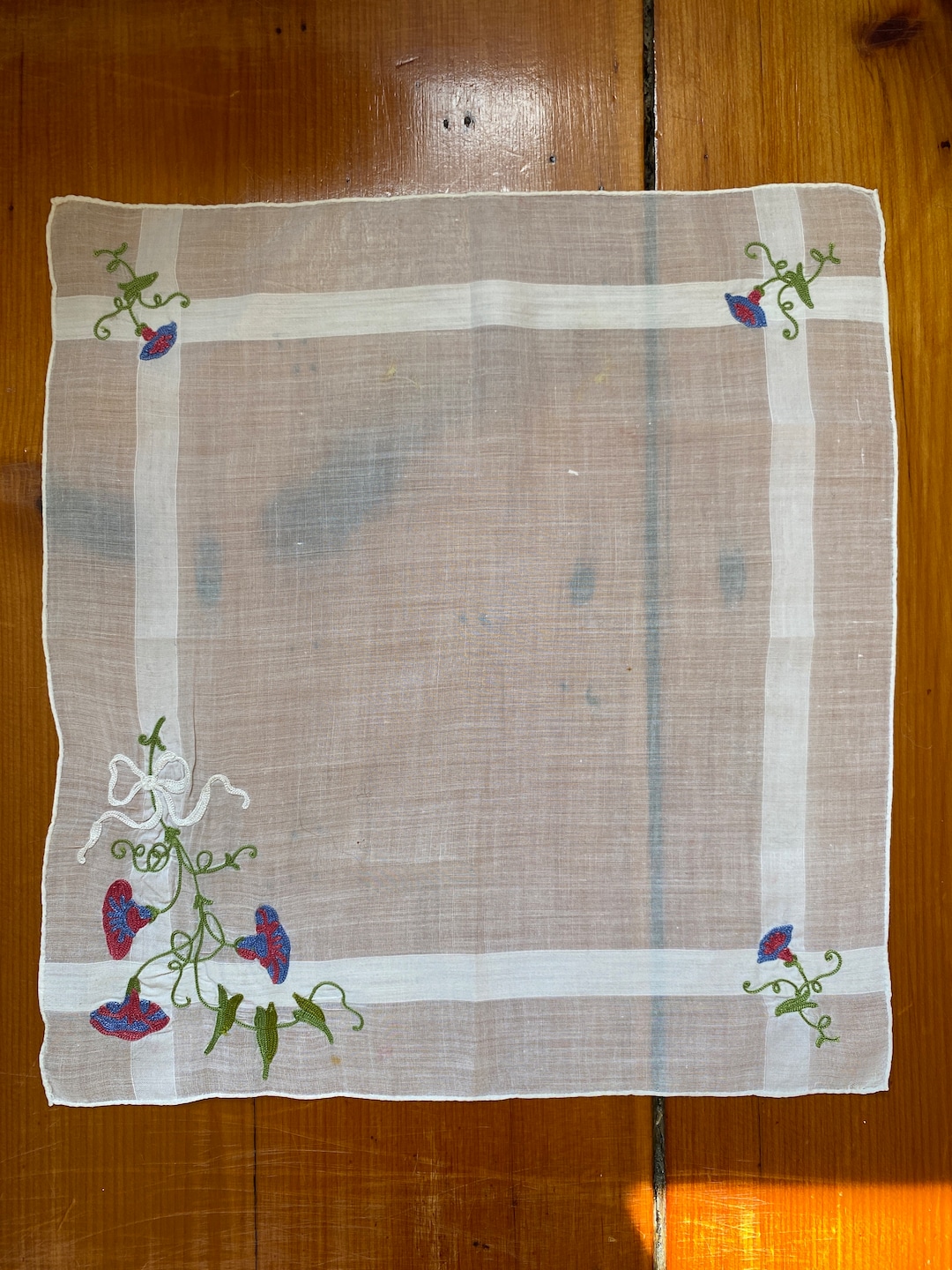 Vintage Linen Handkerchief - Embroidered Flowers Handkerchief - White ...