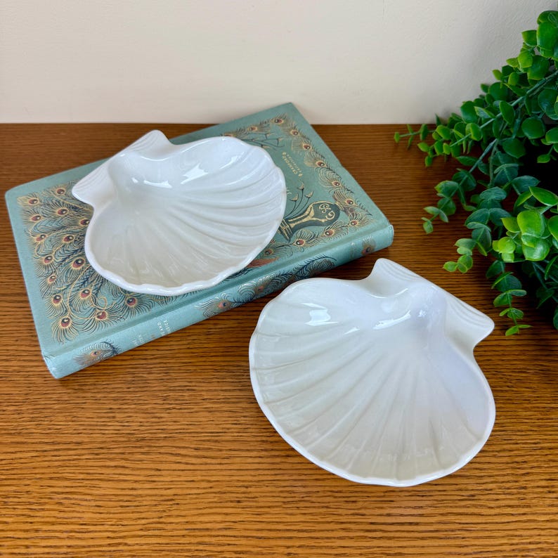 Vintage Hall Pottery Scallop Sea Shell Soap Dish ~ 2 Available ~ Ocean ...