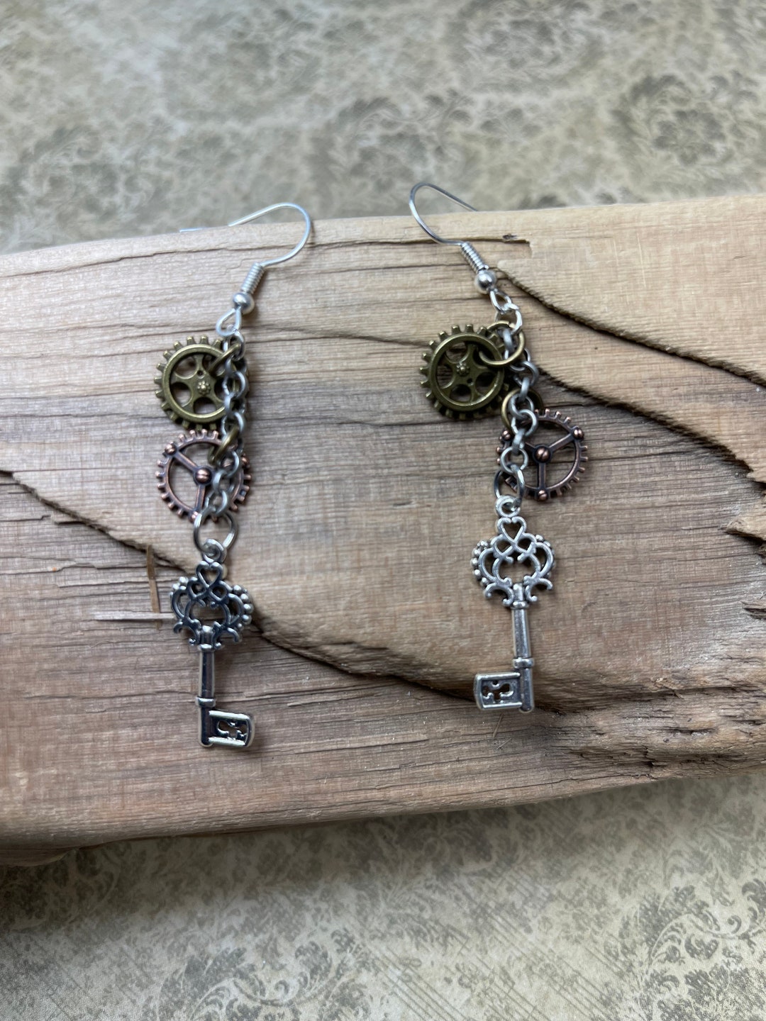 Steampunk Gear Cog Clock Skeleton Key Dangling Earrings - Etsy