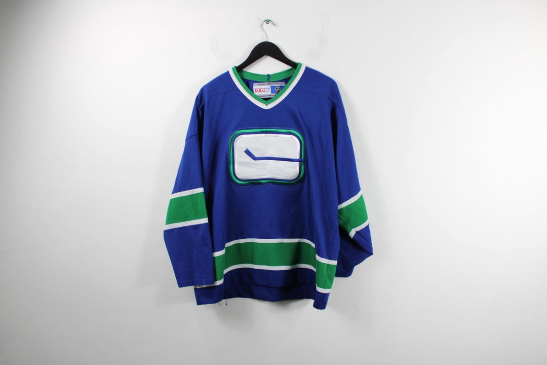 Vancouver Canucks Jersey / Vintage 90s CCM NHL Hockey Stanley Cup ...