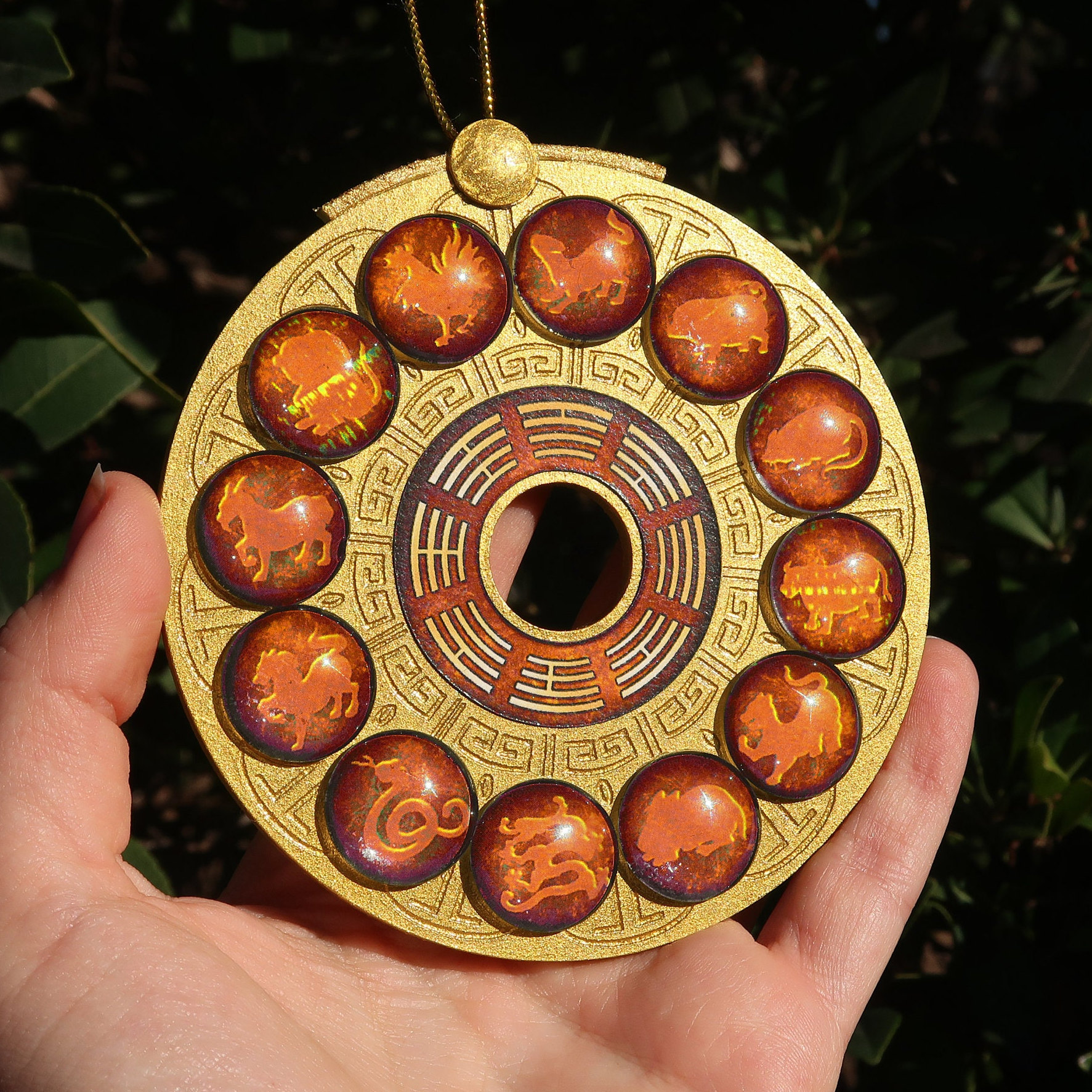 100% Realistic Handmade Medallion / Zodiac Stone Inspired by Minions 2 ...