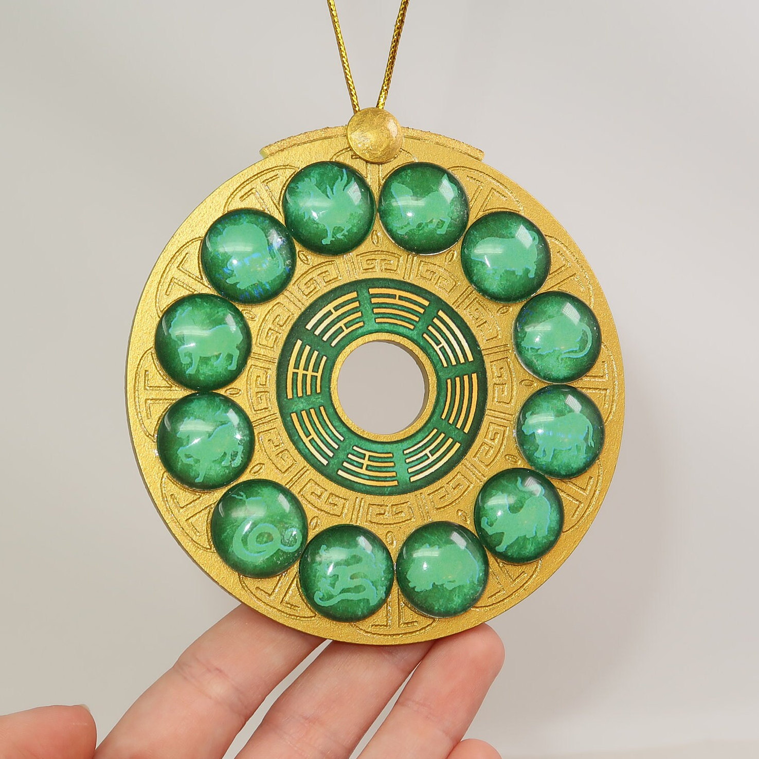 100% Realistic Handmade Medallion / Zodiac Stone Inspired by Minions 2 ...