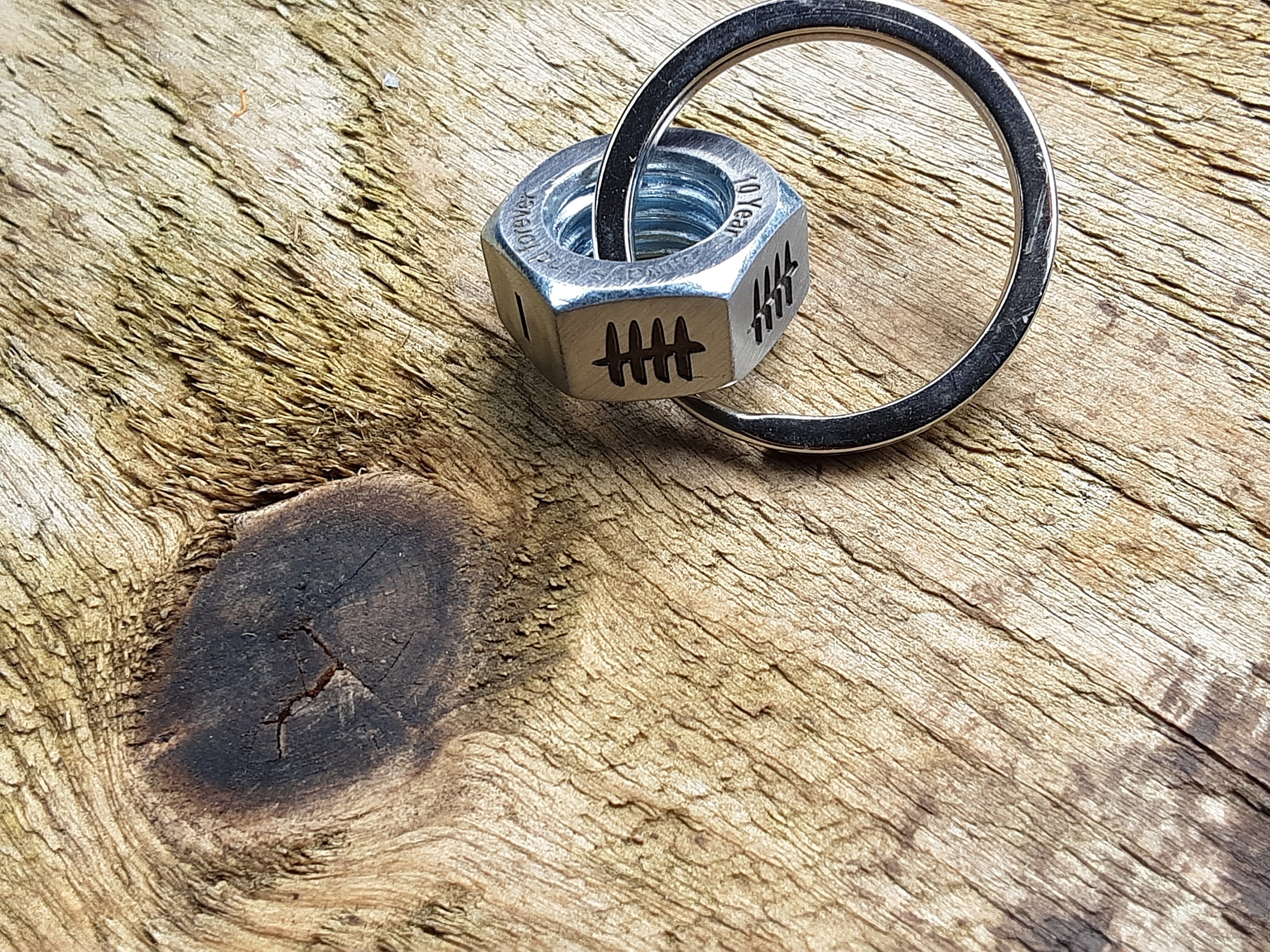 10 TALLY MARK Nut Keyring Husband Wife Gift for Men Wife 10th - Etsy