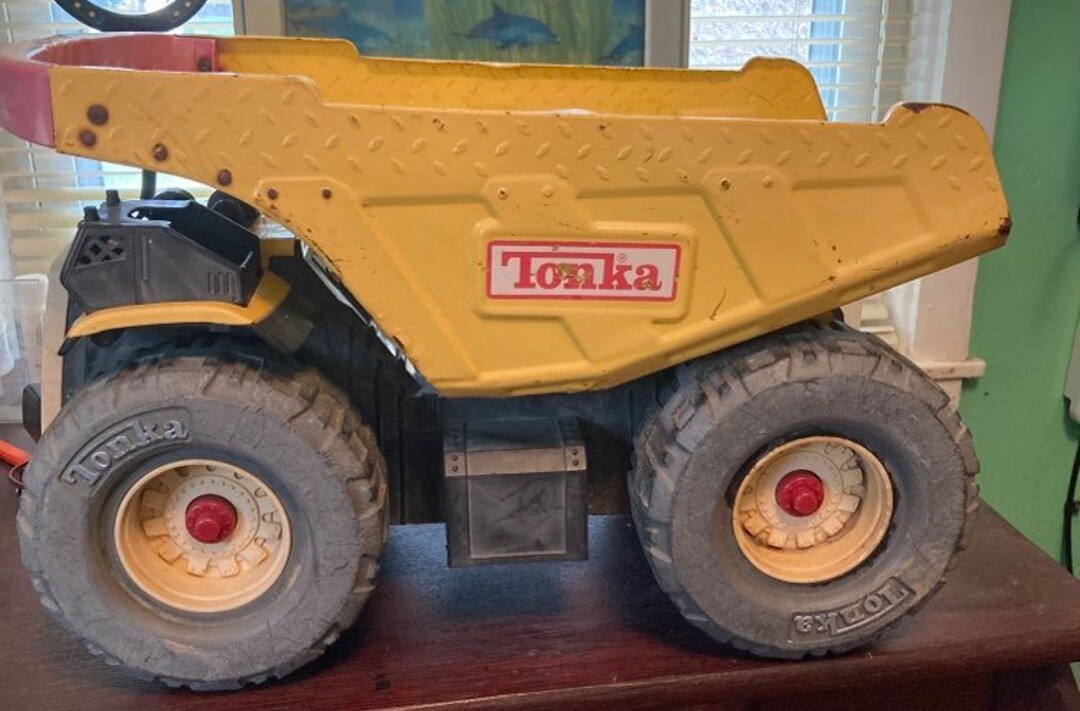 2004 Hasbro. Inc. Tonka Dump Truck - Etsy