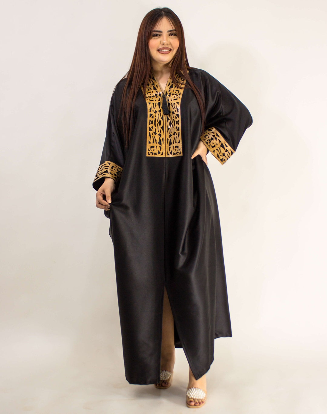 Traditional Maghrebi Dress Arabic Calligraphy in Leather - Etsy