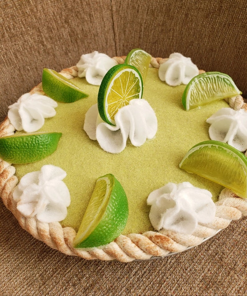 Fake Key Lime Pie, Faux Lime Pie, Full Size Faux Pie, Primitive Pie ...