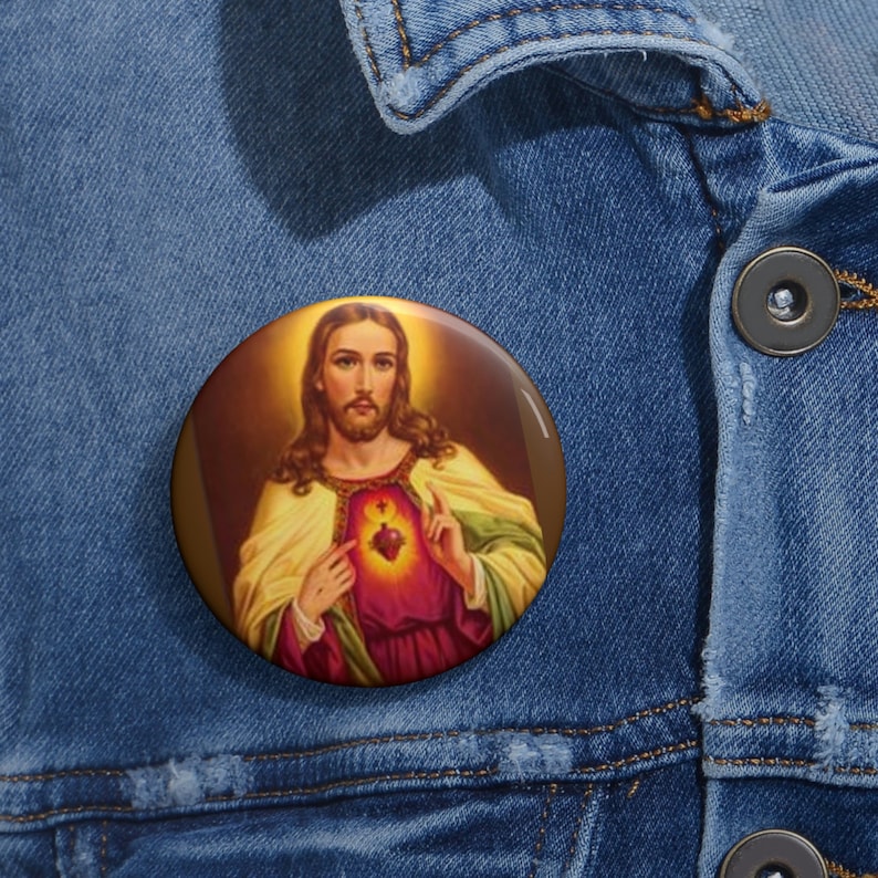 Sacred Heart of Jesus Pin Buttons - Etsy