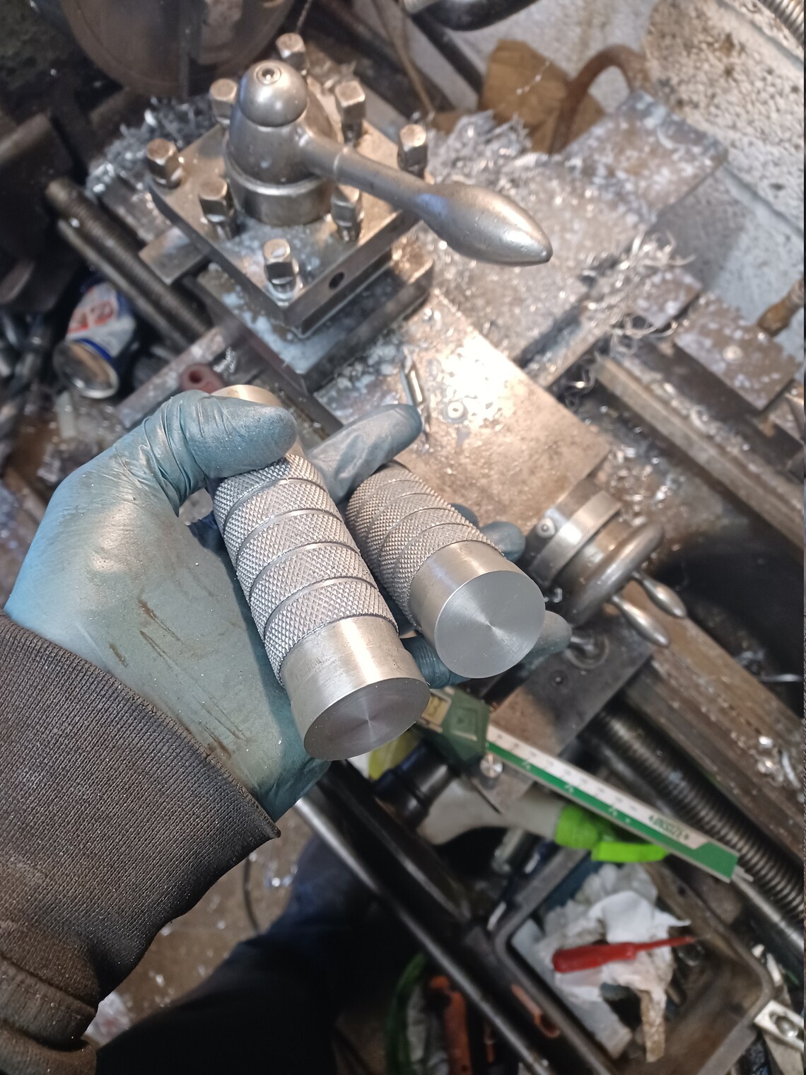 Custom Made Motorcycle Chopper Harley Throttle Grips Billet Aluminium ...