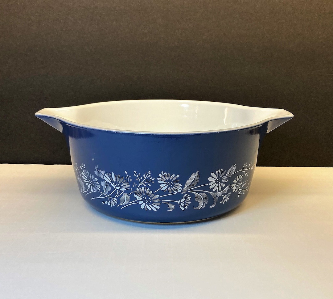 Colonial Mist Pyrex Cinderella 2.5L Mixing Bowl, Corelle Dinnerware ...