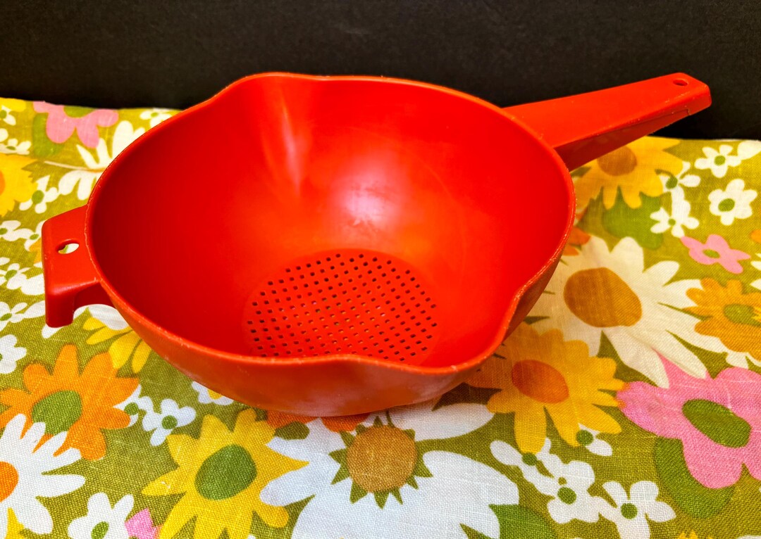 Orange Tupperware Double Spout Strainer, Vintage 1970s Tupperware 1523 ...