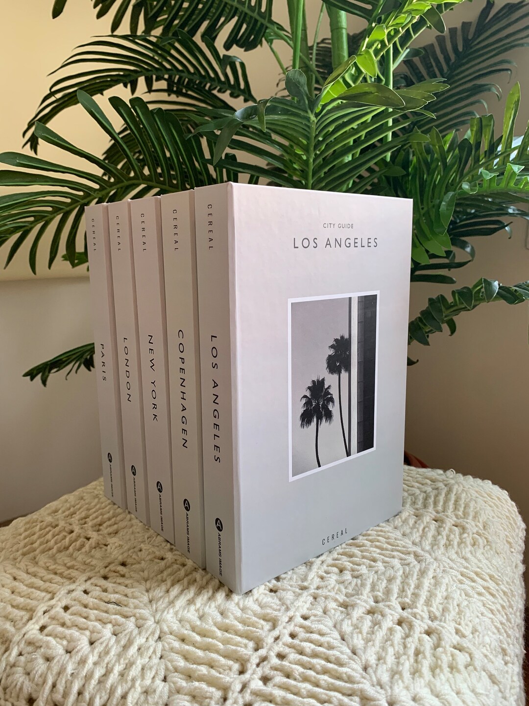 Luxury Decorative City Guide Book Box Set, Storage Book, Openable Book ...