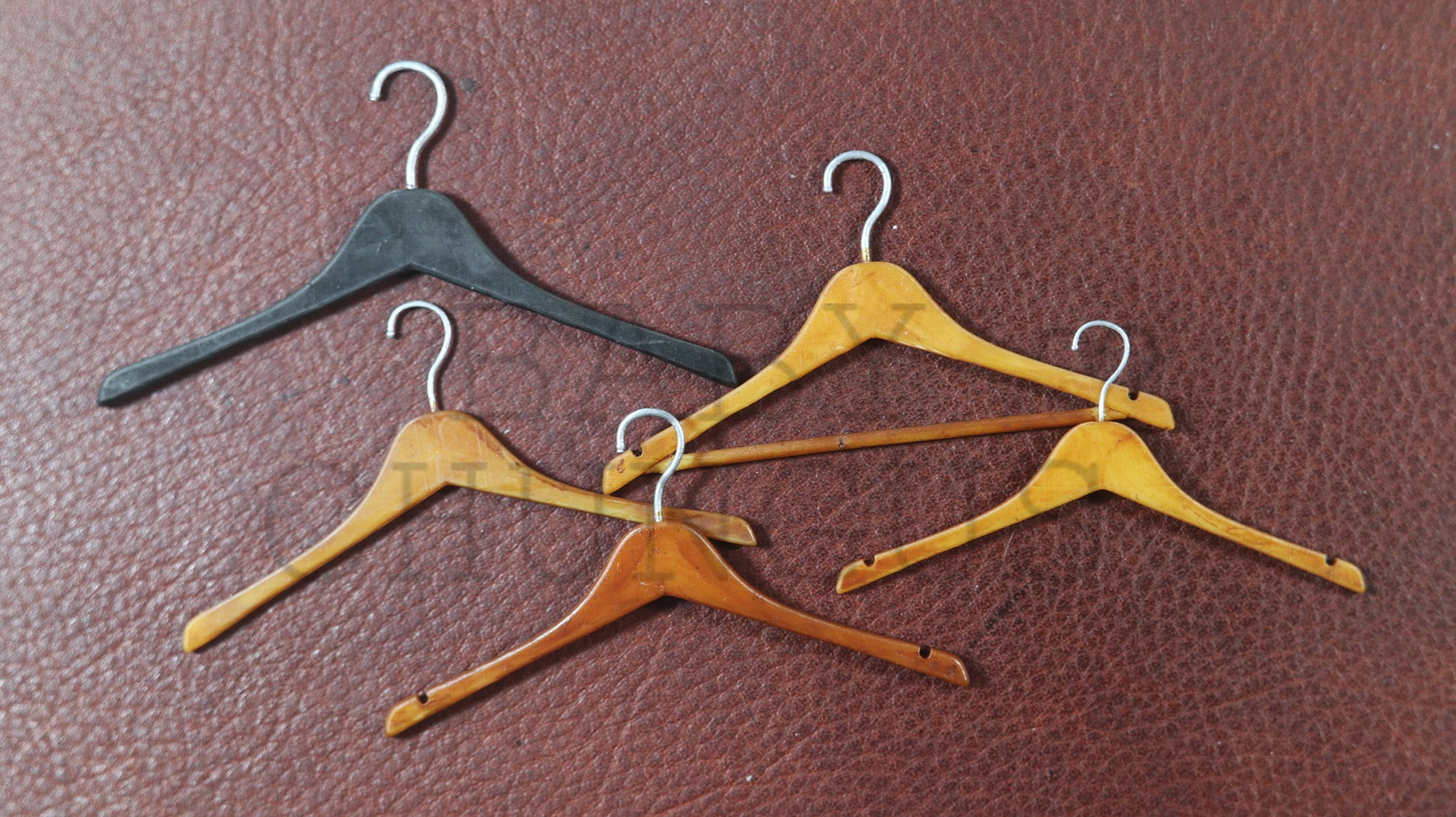 Miniature Hanger Set [wooden and Plastic Style] STL File - Etsy