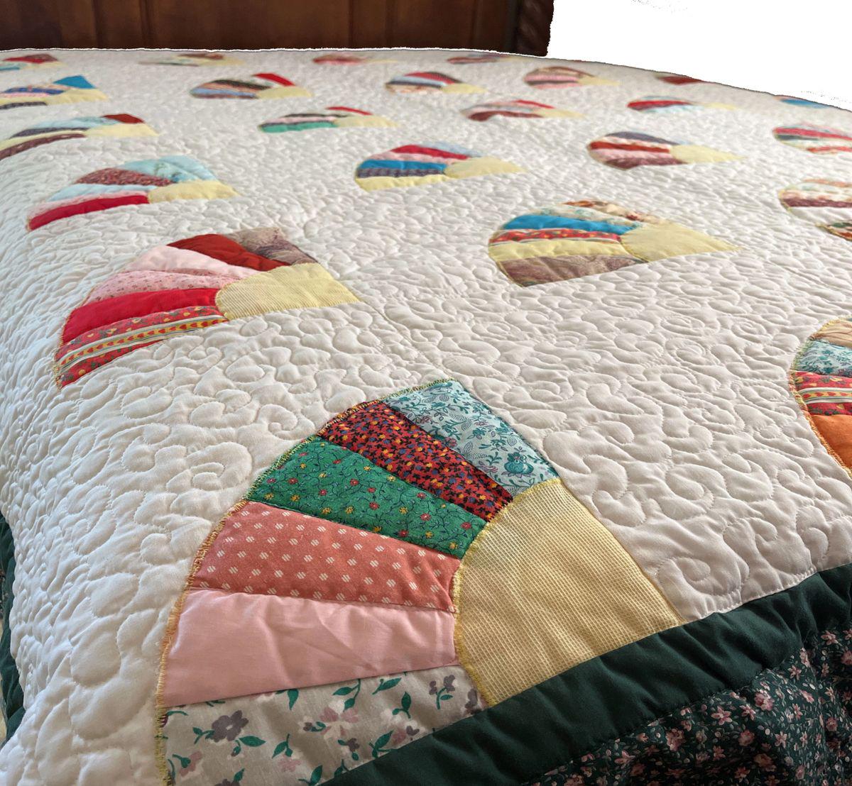 Quilt - Vintage Antique Handmade Fan Pattern Patchwork Bedspread 79 X ...