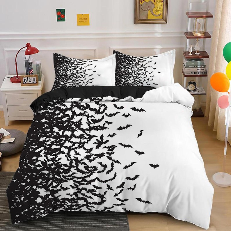 Flying Bats Halloween Full Size Bedding & Pillowcase, Duvet Cover Set ...